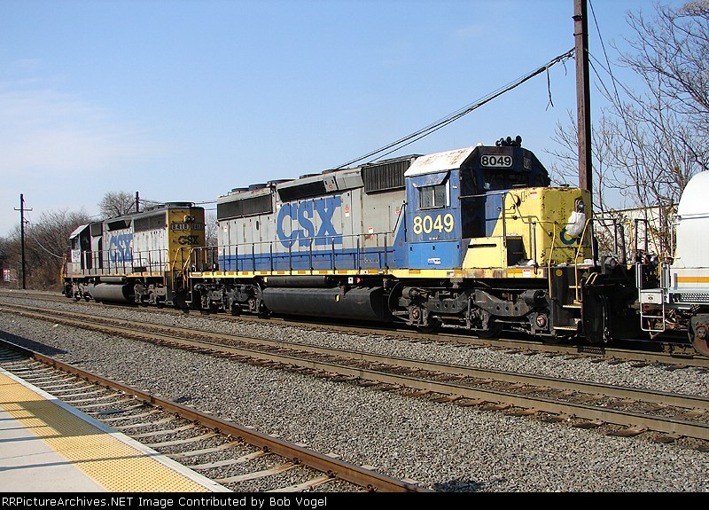 CSX"8049